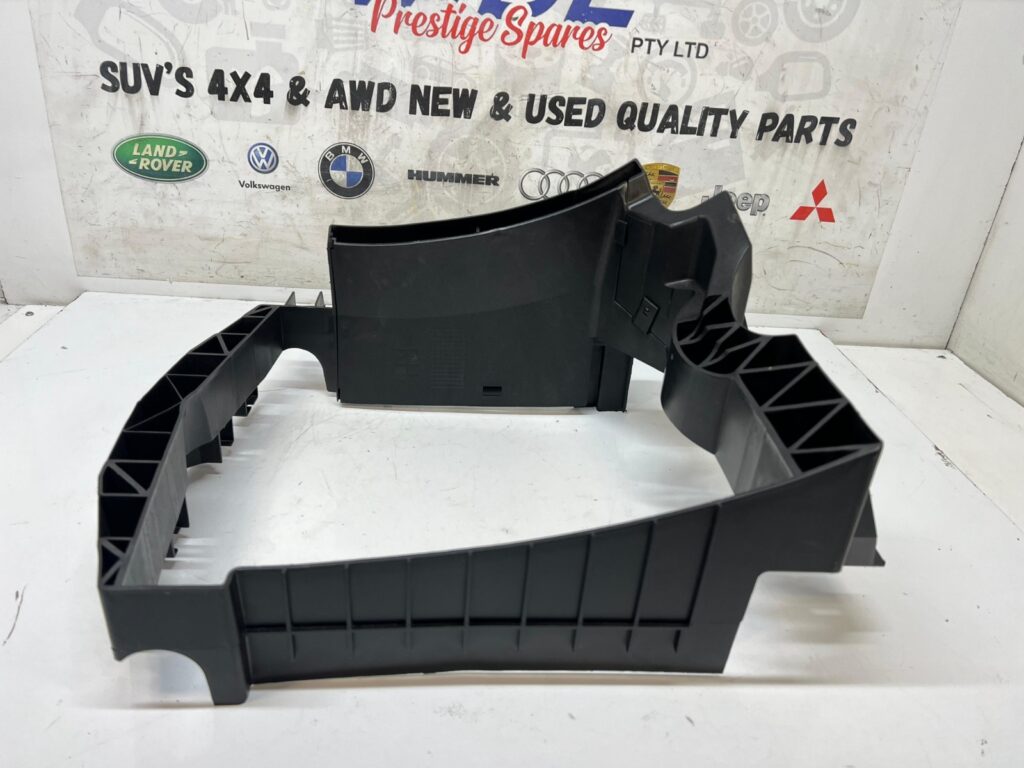 Buy Genuine Right Air Deflector Bracket for RANGE ROVER SPORT L494 ...