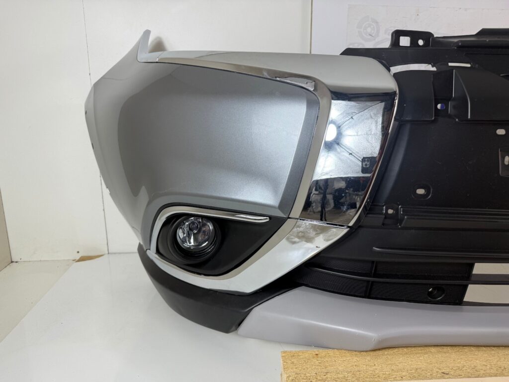 Buy MITSUBISHI OUTLANDER ZK BUMPER BAR FRONT PAINT CODE W37B GREY 2015 ...